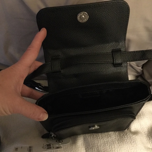 Giani Bernini | Bags | Giani Bernini Softy Core Crossbody | Poshmark